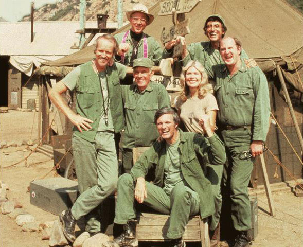 LAST EPISODE OF M*A*S*H BREAKS RECORDS THIS DAY 1983 | slicethelife