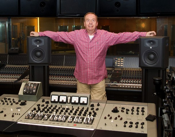 BEATLES RECORDING ENGINEER GEOFF EMERICK HAS DIED AT 72 | slicethelife